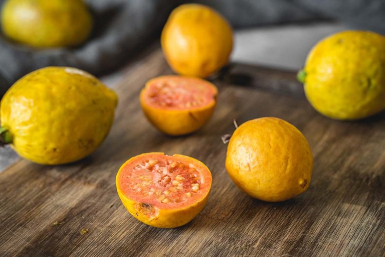 What is Guava and How to Eat It? - Yummy Addiction