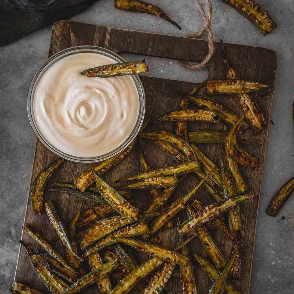Crispy Baked Okra Fries with Sriracha Yogurt Dip