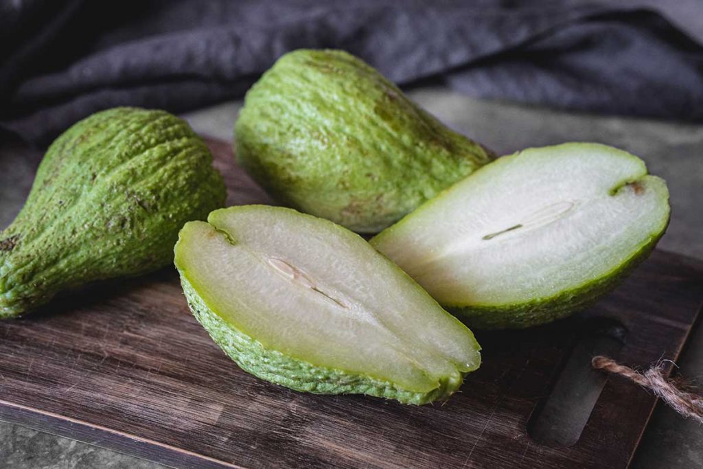What Does Chayote Squash Taste Like and How to Eat it?