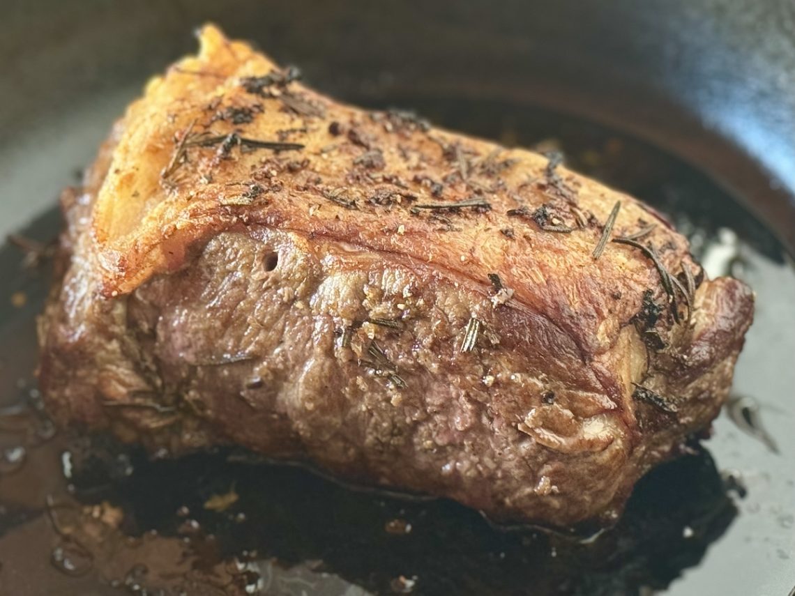 Roast Beef Sliders - Yummy Addiction