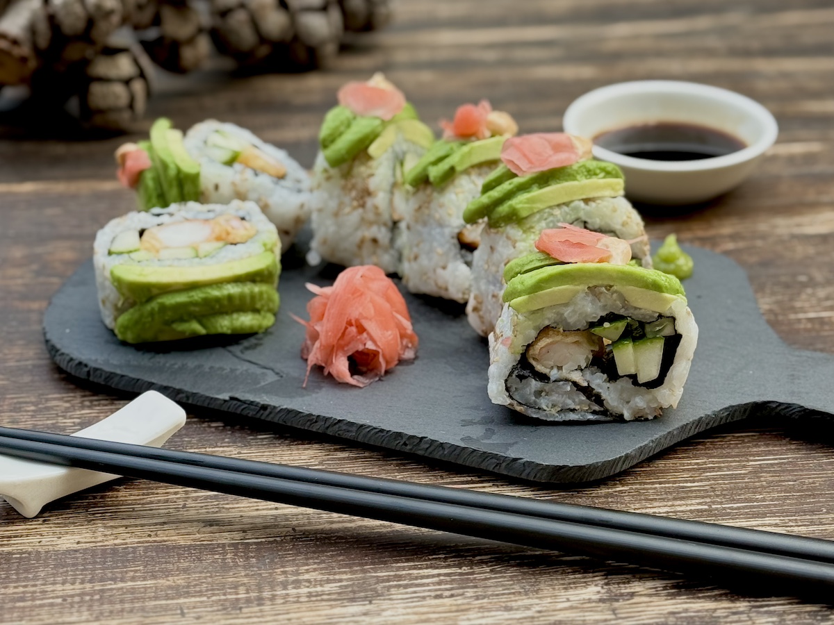 Dragon Rolls - Yummy Addiction