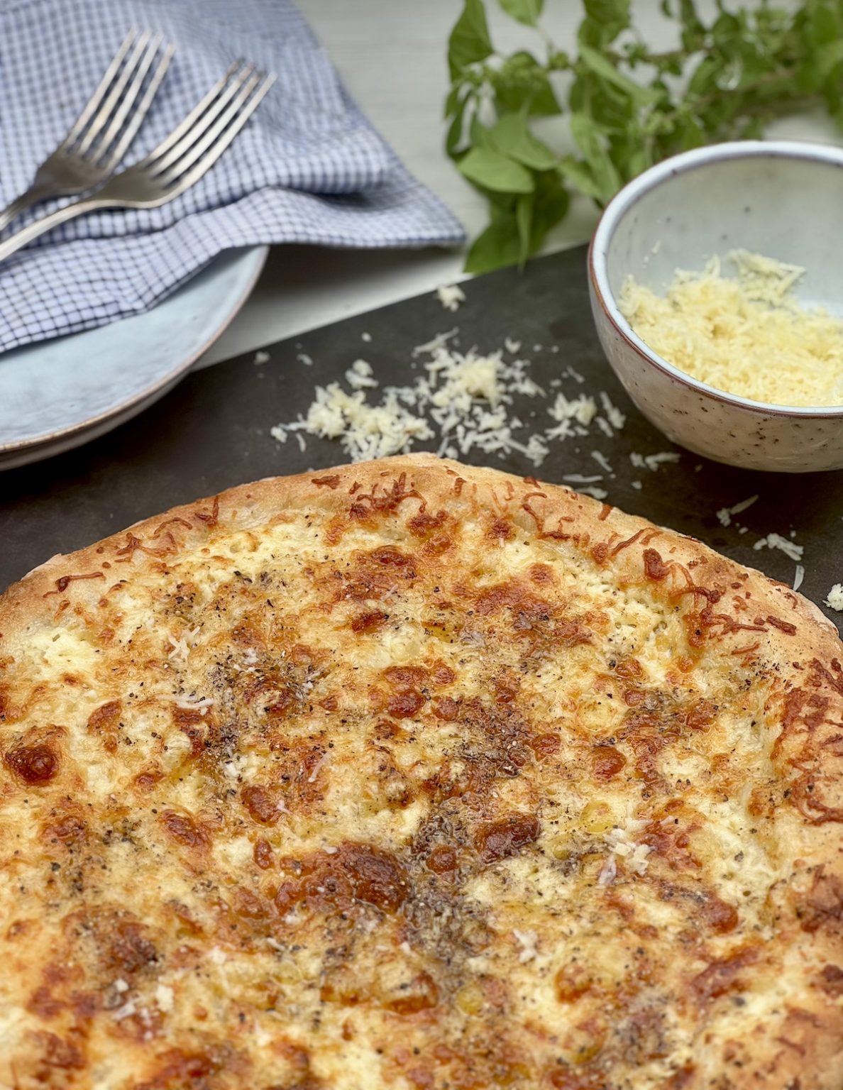 Cacio e Pepe Pizza - Yummy Addiction
