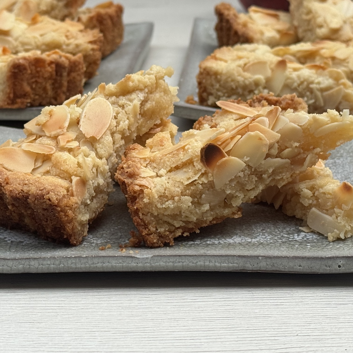 Almond Shortbread Cookies - Yummy Addiction